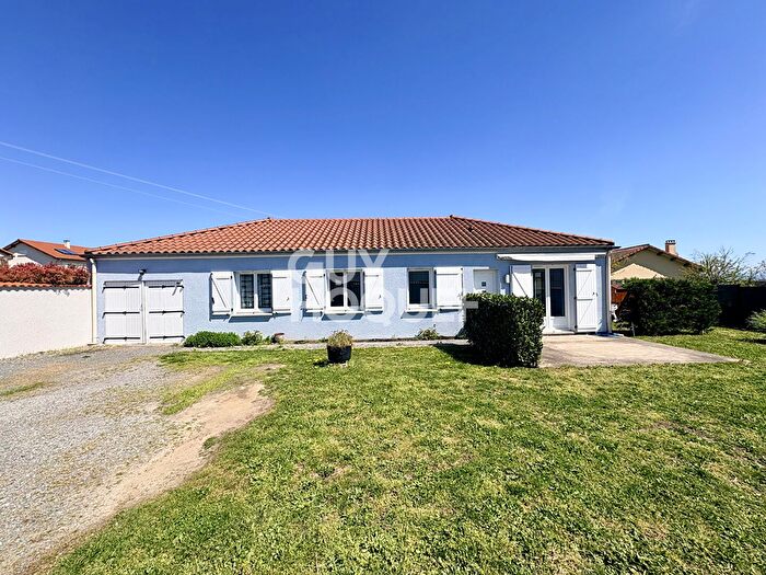 Maison 4 pièces à Montbrison, Moingt, à vendre