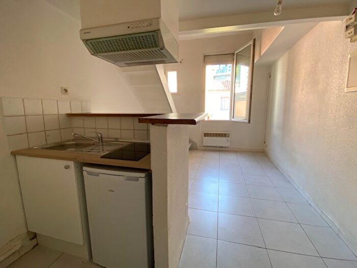 Appartement à louer - Montpellier, Gares - 1 pièce