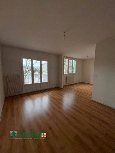 Appartement à louer - Villefranche-sur-Saône - 4 pièces - 2 chambres