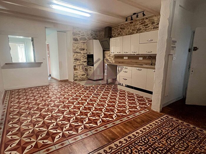 Appartement à louer - Bessèges - 3 pièces - 2 chambres