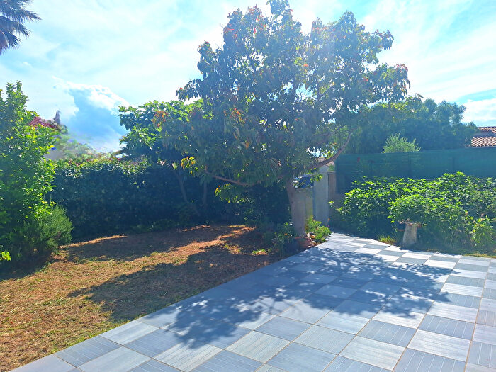 Maison 5 pièces à Saint-Cyprien, La Prade, La Vigie, à vendre