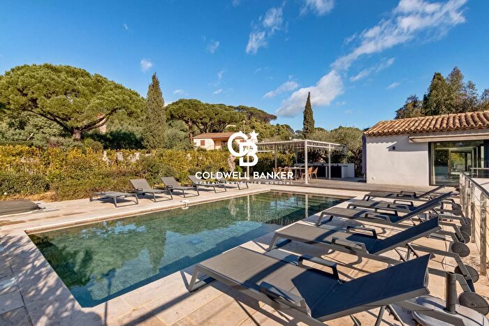 Maison à vendre - La Croix-Valmer - 6 pièces - 5 chambres