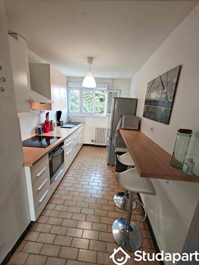 Appartement à louer - Chalâtres, Nantes - 1 pièce - 3 chambres