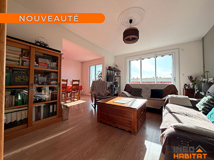 Appartement à vendre - Quartiers Sud-Ouest, Alma - 5 pièces - 3 chambres