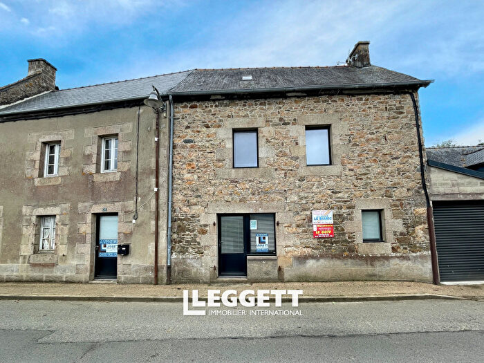 Maison 11 pièces à Gommenec'h, à vendre