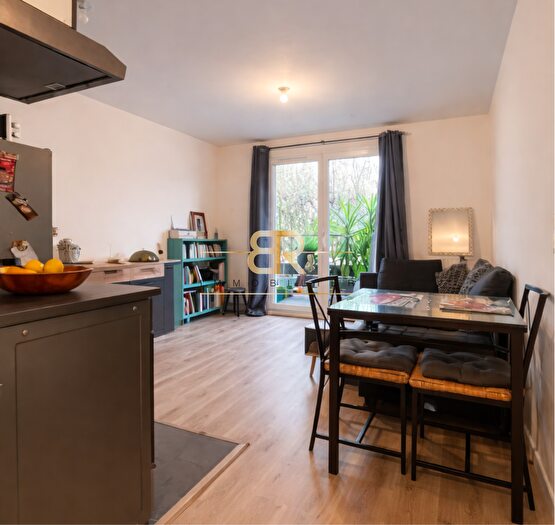 Appartement à vendre - Vaires-sur-Marne - 2 pièces - 1 chambre