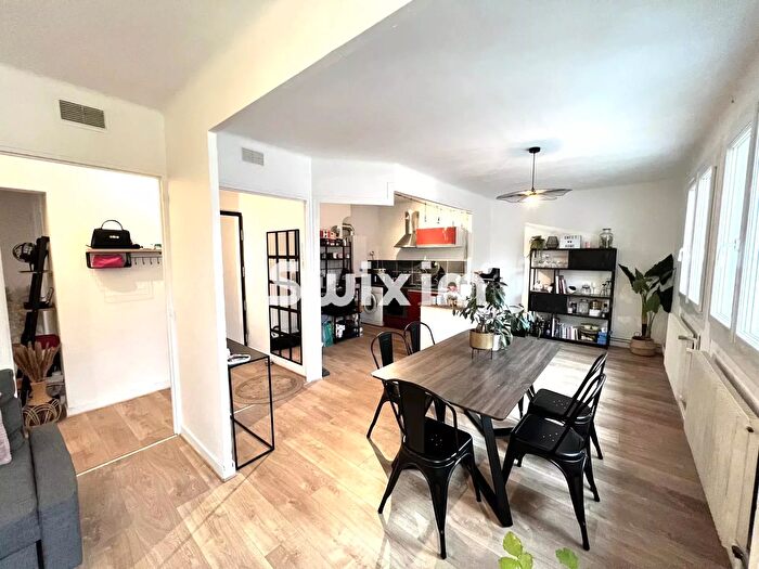 Appartement à vendre - Lons-le-Saunier, Gare, Préfecture, Salines - 3 pièces - 2 chambres