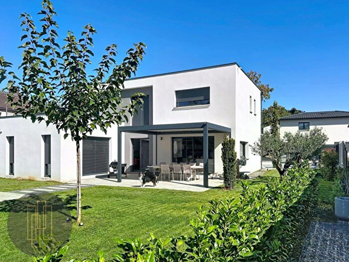 Rochetaillée-sur-Saône : Maison 5 pièces à vendre