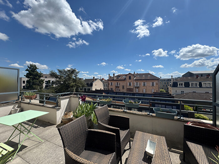 Villefranche-sur-Saône, Centre-ville : Appartement 3 pièces à vendre