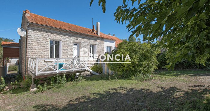 Maison 13 pièces à Saint-Pierre-d'Oléron, à vendre