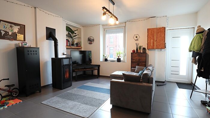 Maison à vendre - Sars-Poteries - 4 pièces - 2 chambres