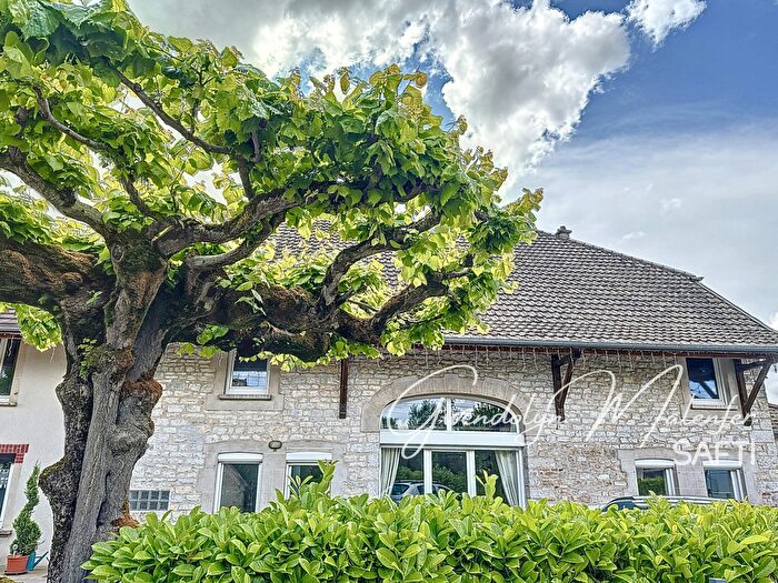 Maison 10 pièces à Arc-et-Senans, à vendre