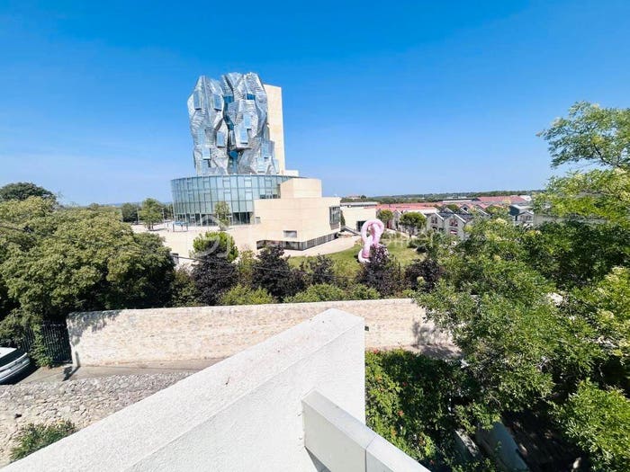 Les Alyscamps-Chabourlet, Arles : Appartement 4 pièces à louer