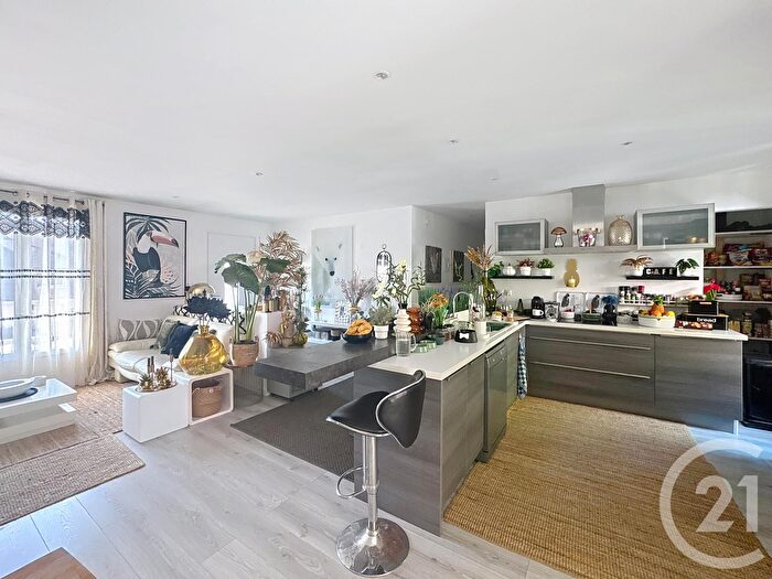 Maison à vendre - Lorrez-le-Bocage-Préaux - 4 pièces - 3 chambres