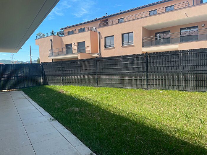 Appartement à vendre - Vaugneray - 3 pièces - 2 chambres