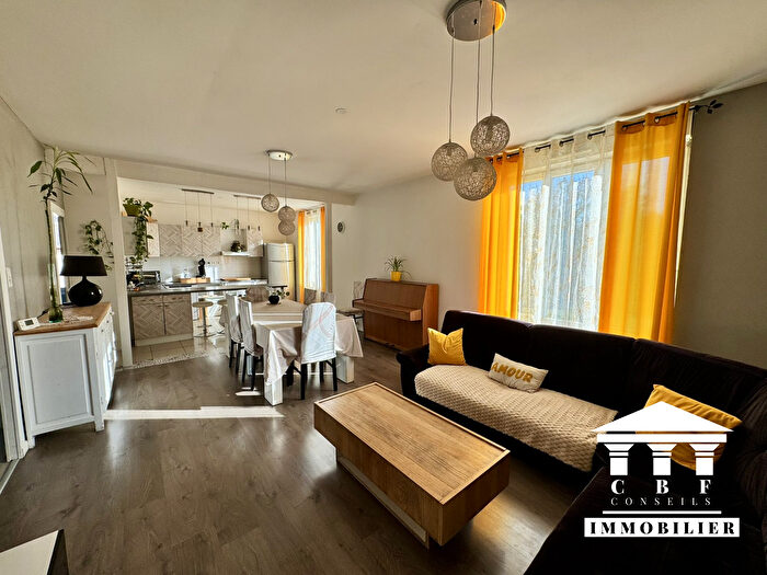 Maison à vendre - Le Creusot, Sud Est - 6 pièces - 4 chambres