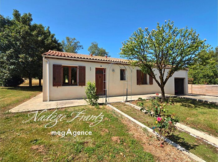 Maison 4 pièces à vendre à Asnières-la-Giraud