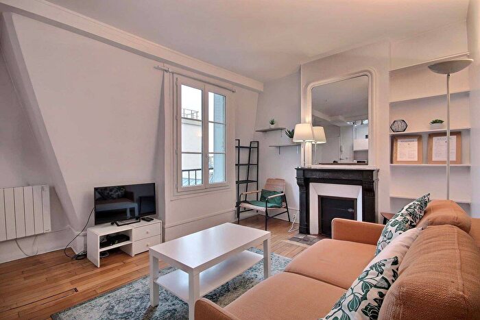 Trudaine-Maubeuge, Paris 9ème arrondissement - Appartement 1 pièce à louer