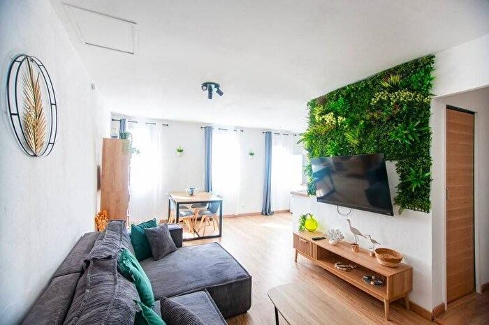 Appartement à louer - La Ciotat - 3 pièces - 2 chambres