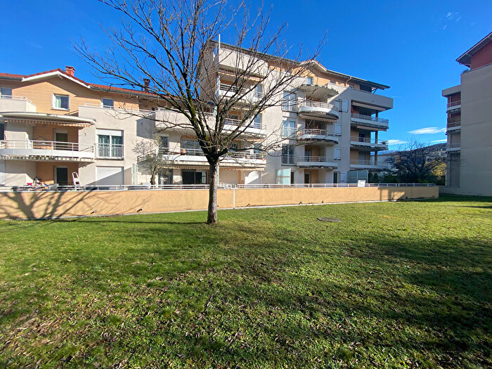 Appartement à vendre - Le Pont-de-Claix, Grand Galet - 2 pièces - 1 chambre