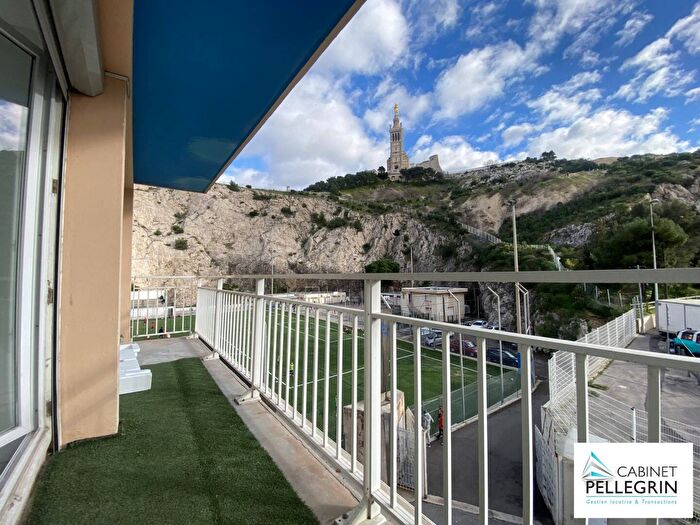 Appartement à louer - Saint Victor, Marseille ème arrondissement - 3 pièces - 2 chambres