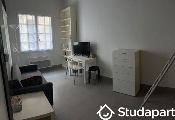 Appartement 1 pièce à Bourgogne-Châtelet, Orléans, à louer