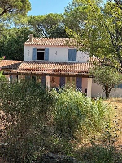 Maison à vendre - Besse-sur-Issole - 7 pièces - 5 chambres