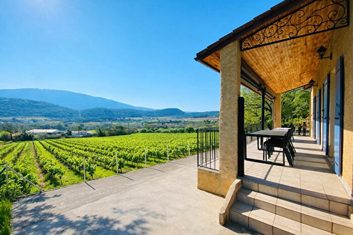 Maison à vendre - Vaison-la-Romaine - 4 pièces - 3 chambres