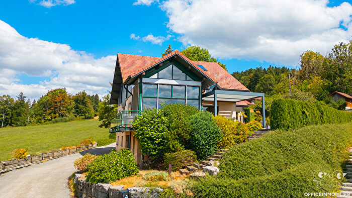 Maison 8 pièces à vendre à Les Fins