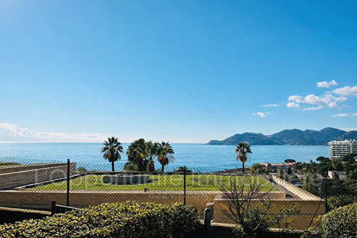 Appartement à vendre - Cannes, Croix des Gardes - 3 pièces - 2 chambres