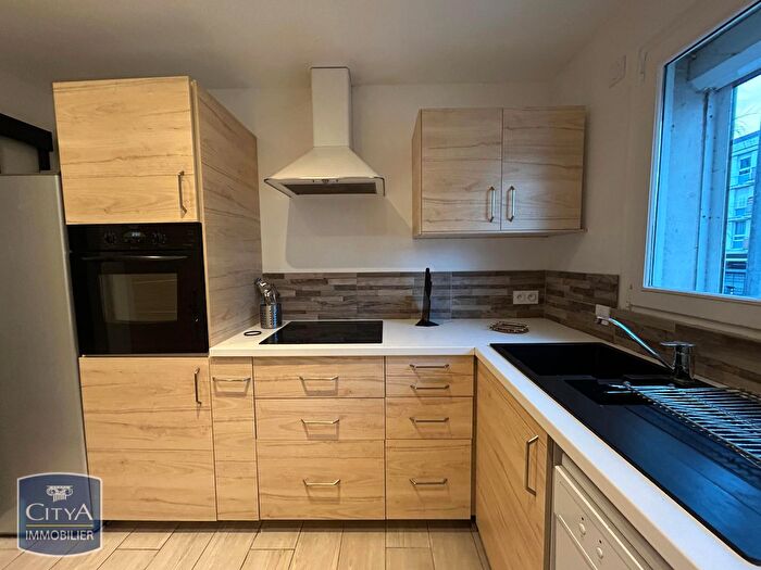 Appartement à louer - Angers, Saint-Serge, Ney, Chalouère - 5 pièces - 4 chambres