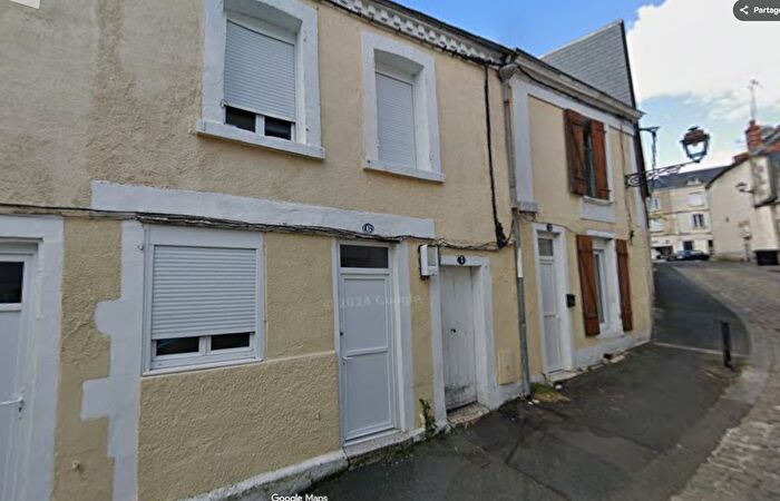 Appartement à louer - Issoudun, Centre-ville, Gare, Pucelles - 1 pièce