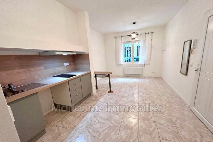 Appartement à louer - Mont Saint Clair-Hôtel de Ville, Sète - 1 pièce