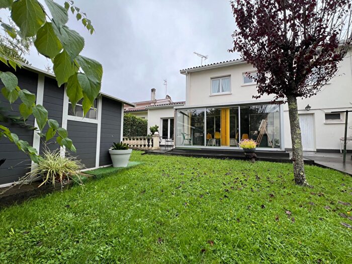 Maison à vendre - Bruges, Clavière, Peyot - 5 pièces - 4 chambres