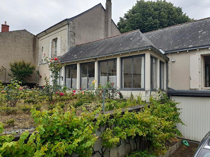 Maison à vendre - Le Vieil-Baugé - 4 pièces - 3 chambres