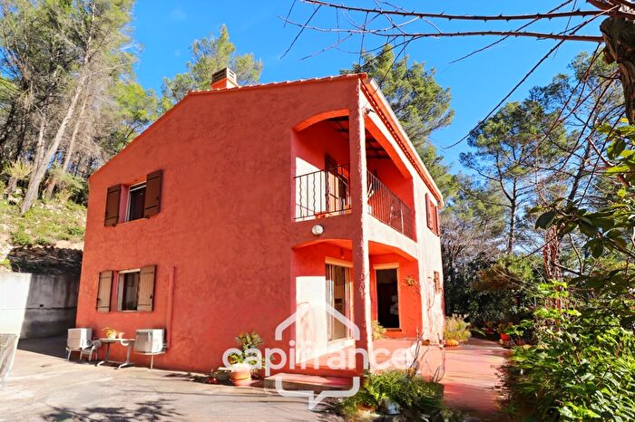 Maison à vendre - Belgentier - 5 pièces - 4 chambres