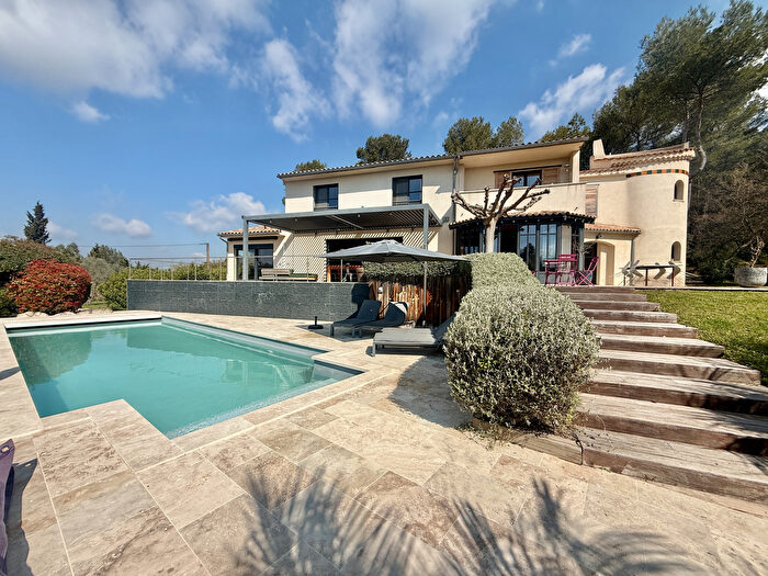 Maison à vendre - Aix-en-Provence, Saint-Donat, Les Platanes - 6 pièces - 5 chambres