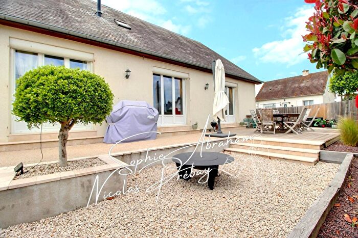 Maison 7 pièces à vendre à Toury