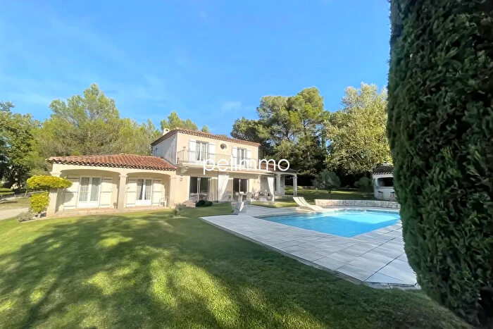 Maison à vendre - Vernègues - 6 pièces - 5 chambres