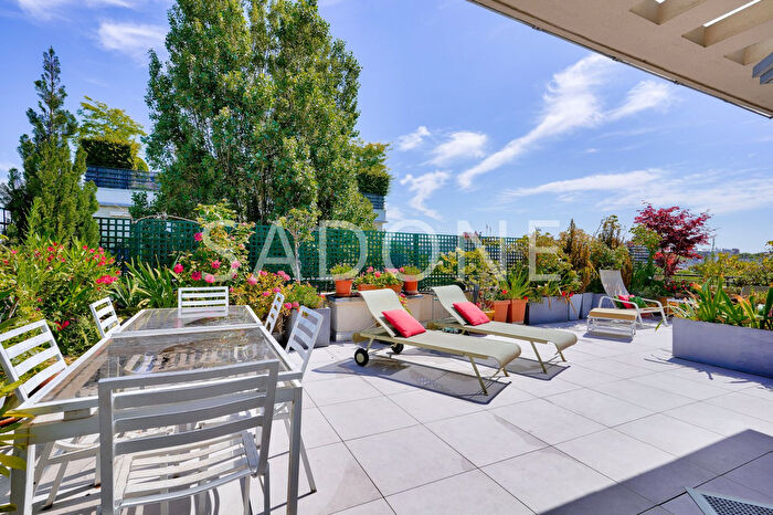 Neuilly-sur-Seine, Parc de Neuilly : Appartement 5 pièces à vendre