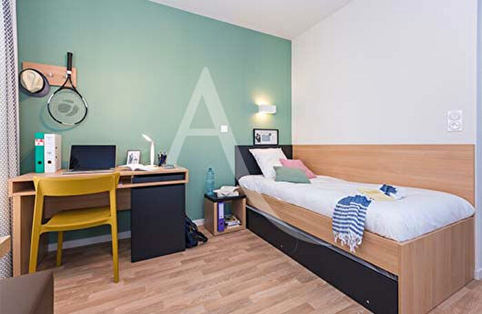 Maisons à vendre et appartements à louer - 1