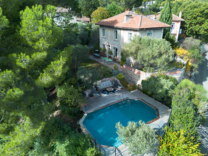 Maison 6 pièces à vendre - Villeneuve-lès-Avignon, Tuilères, Vieux Moulin, Pont d'Avignon