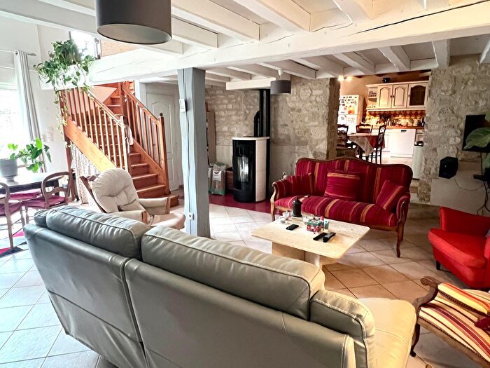 Maison à vendre - La Villedieu - 5 pièces - 3 chambres