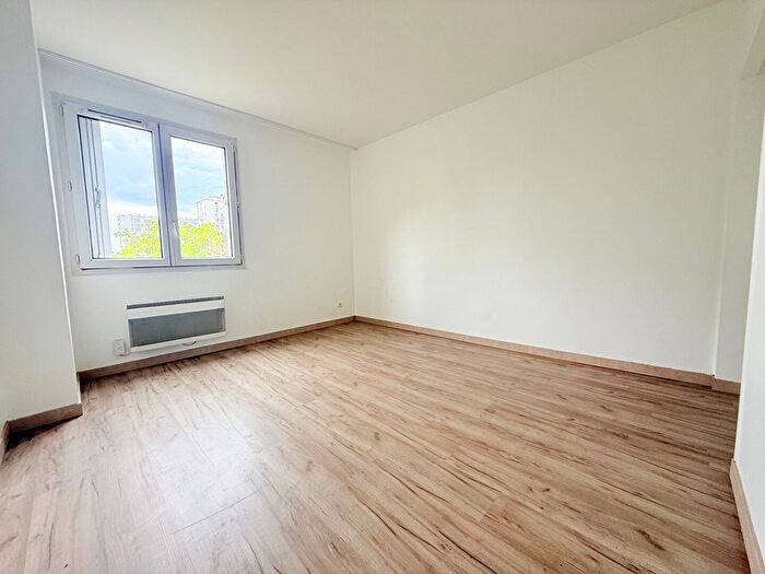 Appartement 4 pièces à Garges-lès-Gonesse, La Dame Blanche Ouest, à vendre