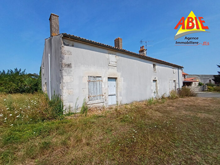 Maison à vendre - Saint-Martin-de-Fraigneau - 4 pièces - 2 chambres