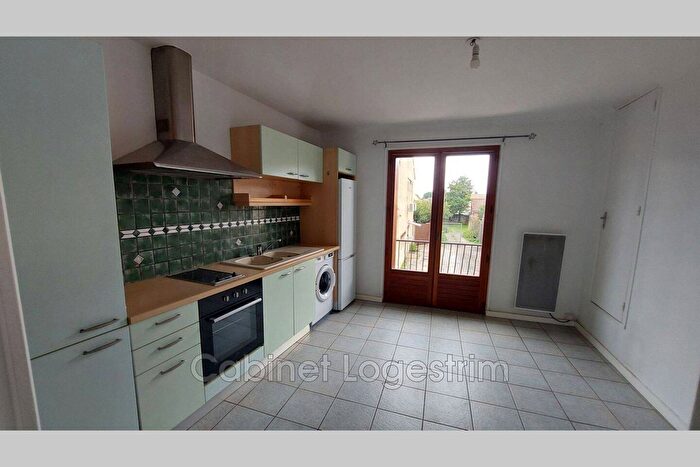 Appartement à louer - Milhaud - 2 pièces - 1 chambre