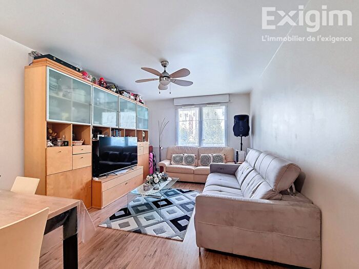 Appartement à vendre - Boissy-Saint-Léger - 3 pièces - 2 chambres