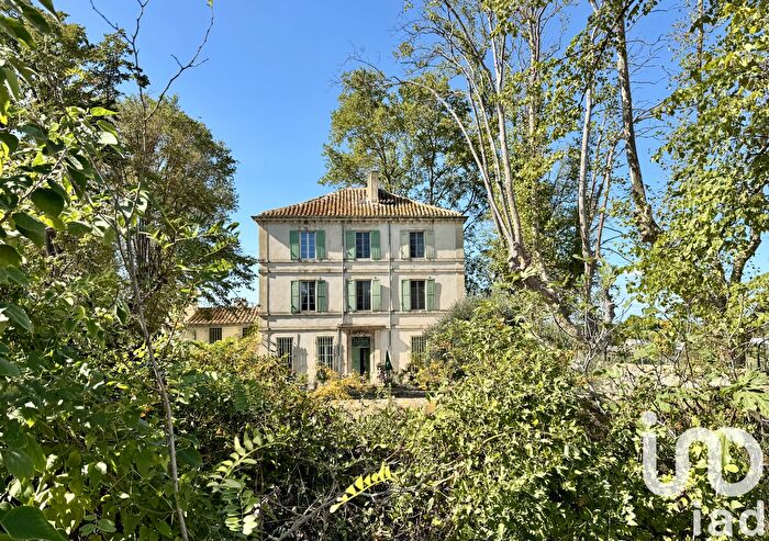 Maison à vendre - Arles, Pont de Crau, Moulès - 9 pièces - 8 chambres