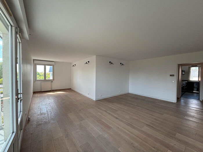 Chatou, Nord : Appartement 4 pièces à vendre