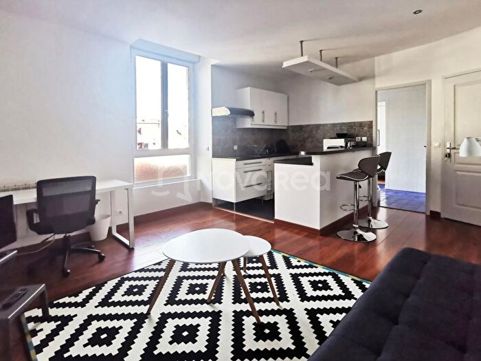 Appartement à louer - Pau, Centre-ville - 2 pièces - 1 chambre